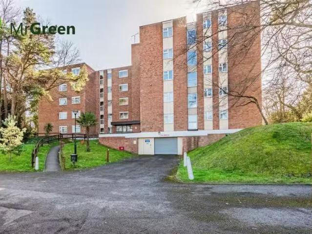 Rental! 1 BA 2 bedroom flat for rent in Derby Road, Bournemout.