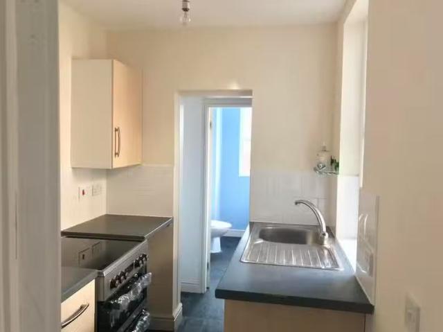 Nice 1 BA 2 bedroom flat for rent in Egerton Court, Barrow In.