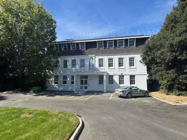 New 1 BA 2 bedroom flat for rent in Hartington Place, EASTBOUR.