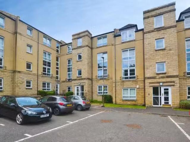Just in! 1 BA 2 bedroom flat for rent in Inglis Green Gait, Ed.