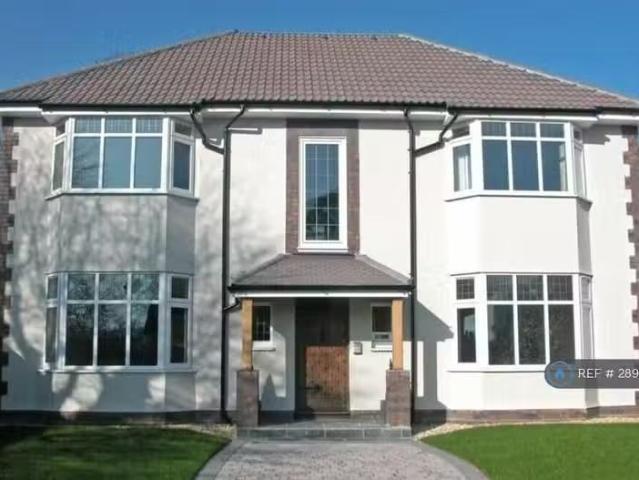 Cozy 1 BA 2 bedroom flat for rent in Westbury On Trym, Bristol.