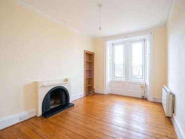 New 1 BA 2 bedroom flat for rent in 2F3 Restalrig Road, Edin.