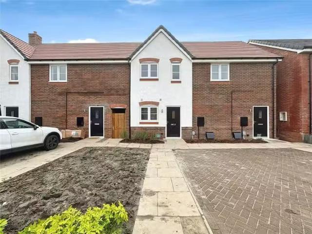 For Rent! 1 BA 2 bedroom Flat to rent, Sitch Drive, WS10 £945.