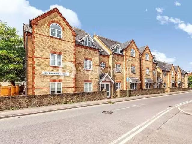 Deal! 1 BA 2 bedroom Flat to rent, St. Catherines Place, Humme.