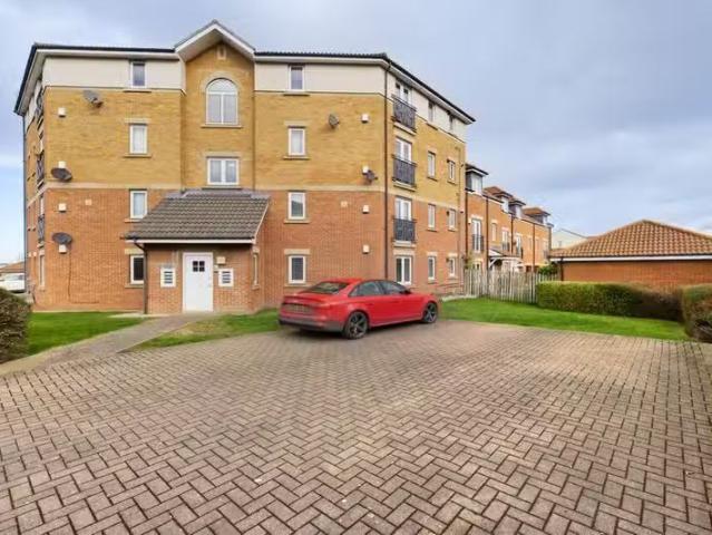Charming 1 BA 2 bedroom Flat to rent, Radcliffe Close, St. Jam.