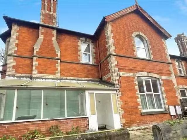 Deal! 1 BA 2 bedroom Flat to rent, Torquay Road, Newton Abbot.