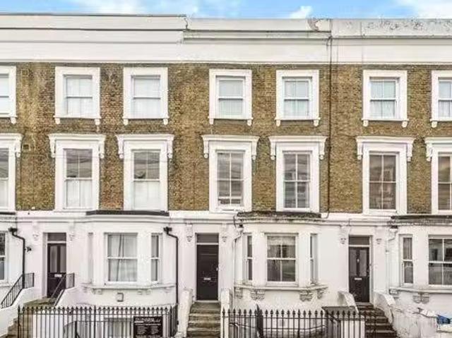 Cheap 1 BA 2+ bedroom flat/apartment to rent in Fernlea Road.
