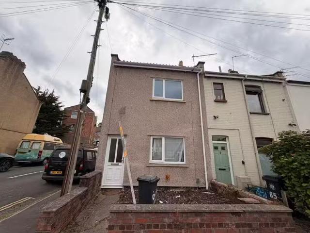 Nice 1 BA 2 bedroom house for rent in Huddsvale Road, BS5