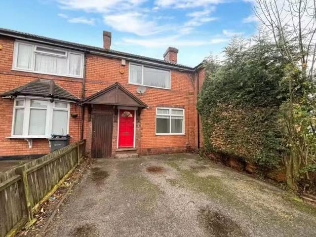 Unique 1 BA 2 bedroom house for rent in Pitmaston Road, Hall G.