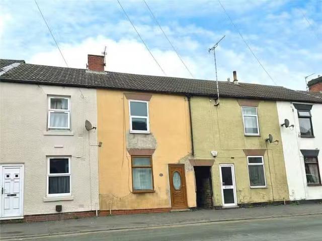 Just in! 1 BA 2 bedroom Mid Terrace House to rent, Dallow Stre.