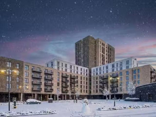 Rental! 1 BA 2 bedroom penthouse for rent in Millbrook Studios.