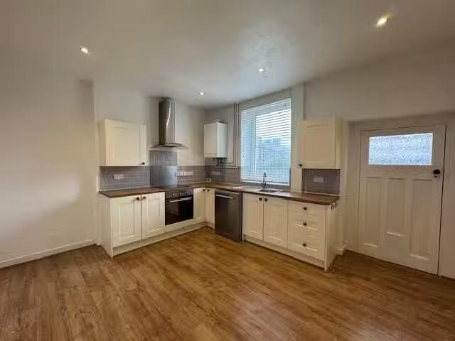 Unique 1 BA 2 bedroom property for rent in Grove Lane, Padiham.