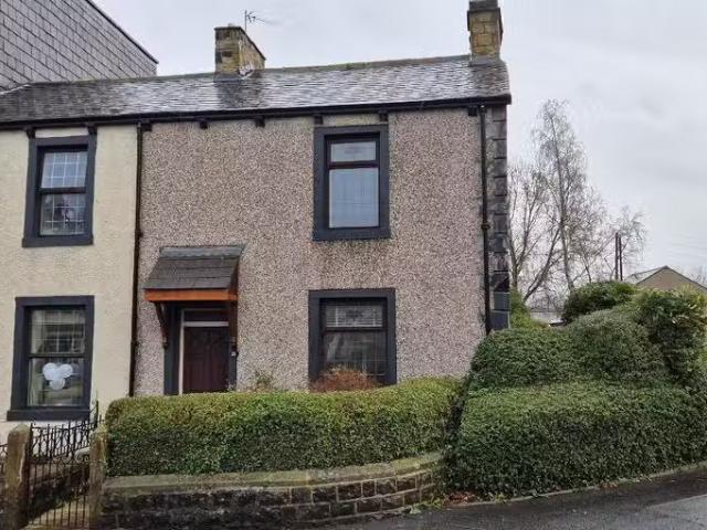 Charming 1 BA 2 bedroom semi detached house for rent in Lowerg.