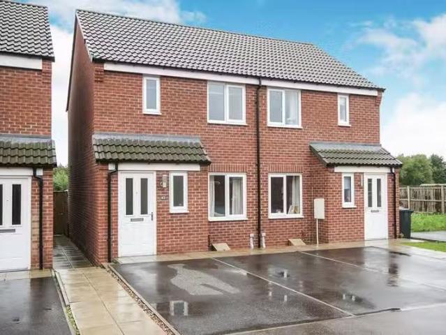 Charming 1 BA 2 bedroom Semi Detached House to rent, Crucible.