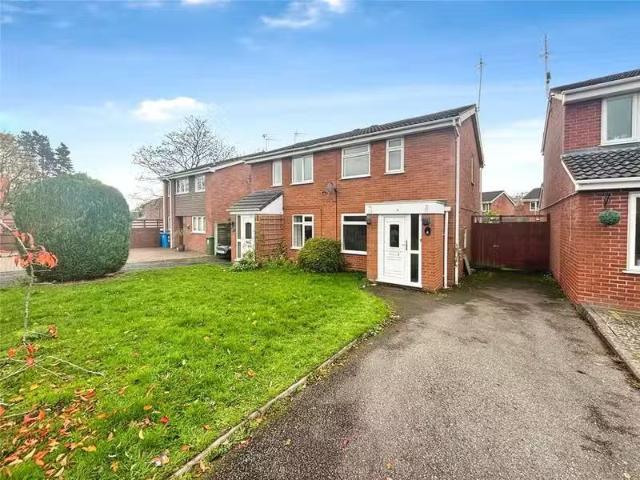 New 1 BA 2 bedroom Semi Detached House to rent, Levington Clos.