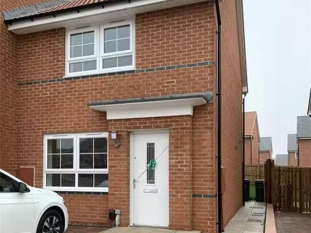 For Rent! 1 BA 2 bedroom Semi Detached House to rent, Magnolia.