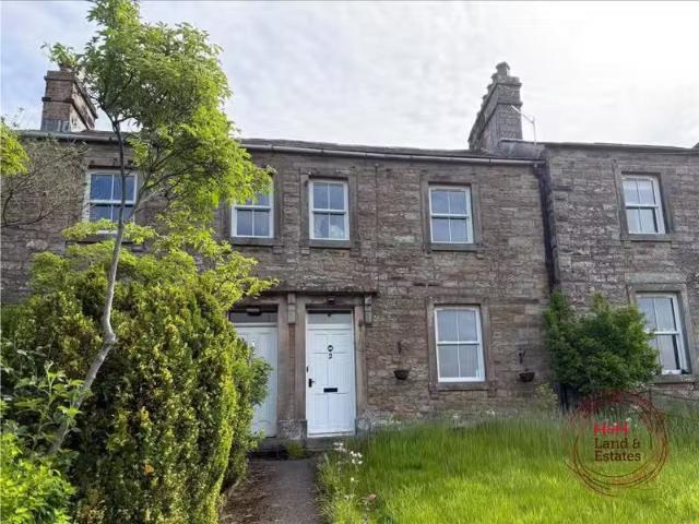 For Rent! 1 BA 3 bedroom terraced house for rent in 2 Elizabet.
