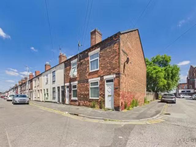 For Rent! 1 BA 3 bedroom terraced house for rent in Wetmore Ro.