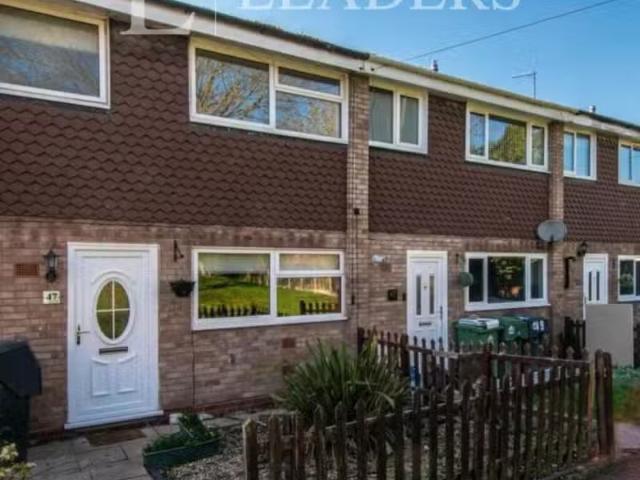 Cheap 1 BA 3 bedroom terraced house for rent in Chadcote Way.