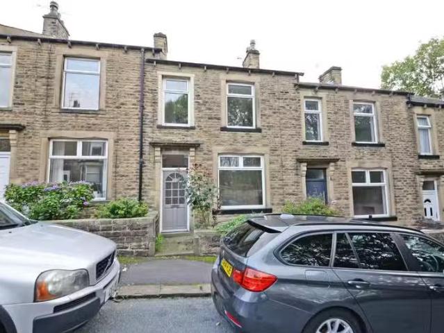 For Rent! 1 BA 3 bedroom terraced house for rent in Neville St.