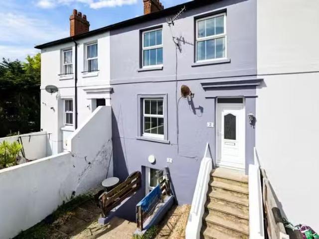 For Rent! 1 BA 3 bedroom apartment for rent in Albion Place, H.