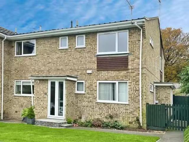 For Rent! 1 BA 3 bedroom apartment for rent in Stirrup Close.