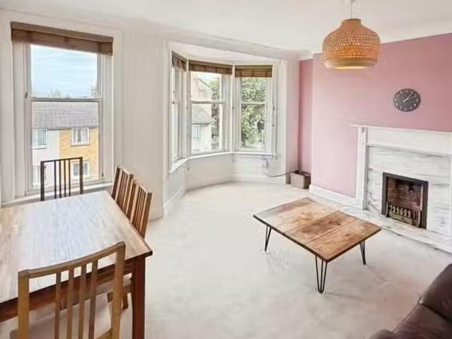 For Rent! 1 BA 3 bedroom flat for rent in Craighouse Park, Edi.