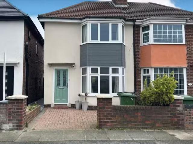Cheap 1 BA 3 bedroom house for rent in Endsleigh Road, Brighto.