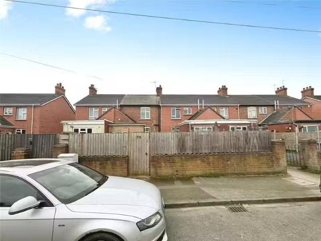 Just in! 1 BA 3 bedroom Mid Terrace House to rent, Coppice Roa.