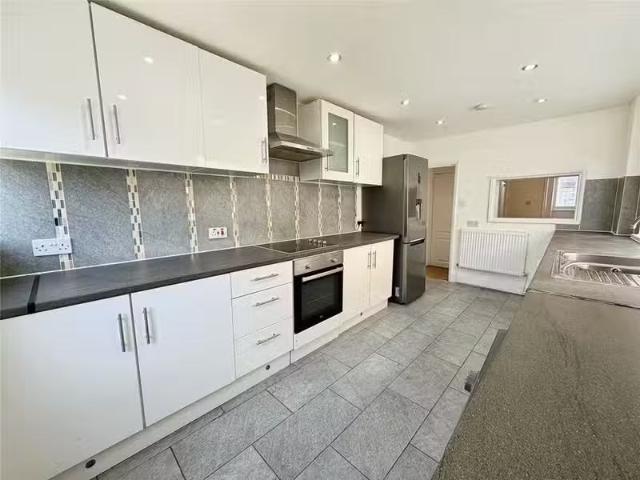 New 1 BA 3 bedroom Mid Terrace House to rent, Glencoe Road, Ch.
