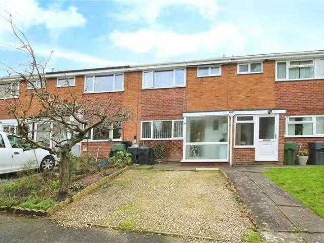New 1 BA 3 bedroom Mid Terrace House to rent, Willow Close, Br.