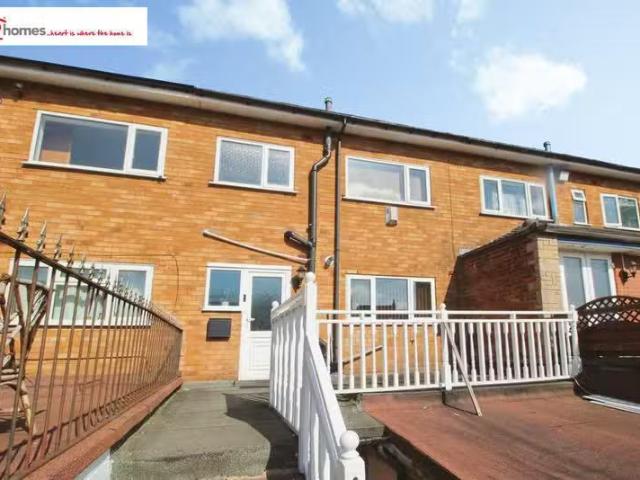 Cheap 1 BA 3 bedroom property for rent in Beacon Road, Great B.