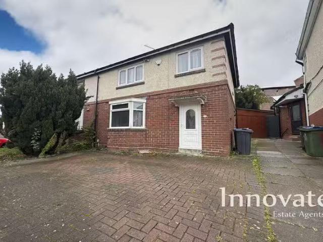 Nice 1 BA 3 bedroom semi detached house for rent in Albright R.