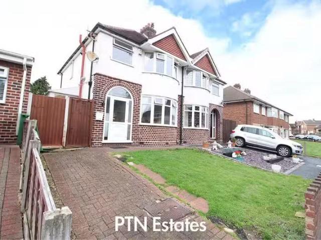 Rental! 1 BA 3 bedroom semi detached house for rent in Hilderi.