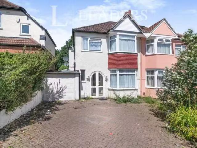 Cheap 1 BA 3 bedroom semi detached house for rent in Sherwood.