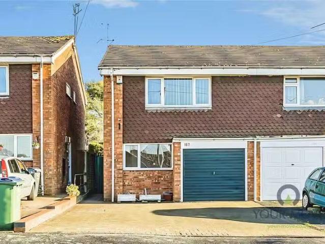 For Rent! 1 BA 3 bedroom Semi Detached House to rent, Birch Ro.