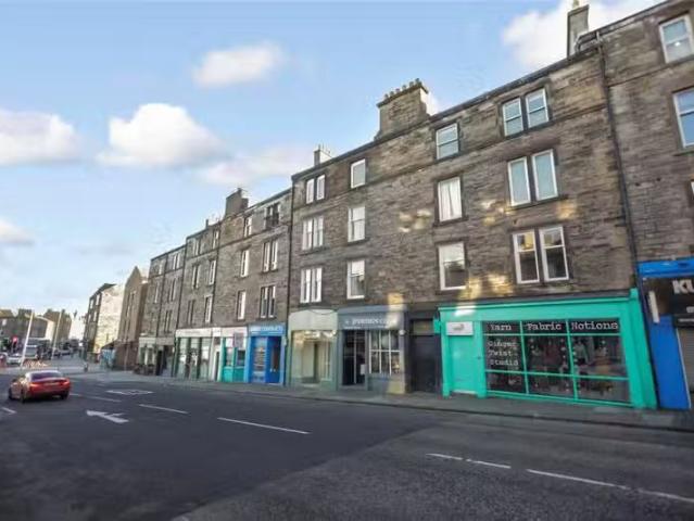 Nice 1 BA 4 bedroom apartment for rent in Montrose Terrace, Ed.