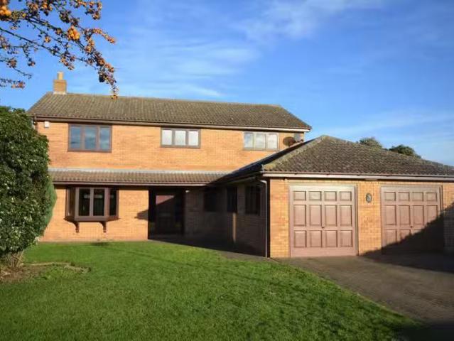 For Rent! 1 BA 4 bedroom house for rent in Granta Close, Witch.