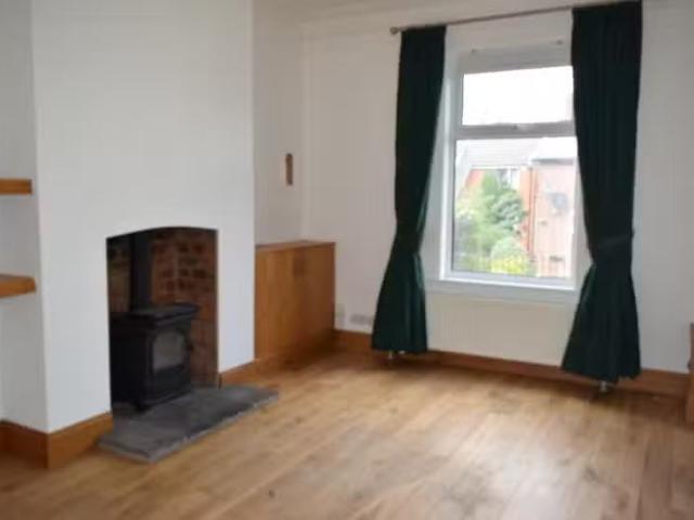 For Rent! 1 BA 4 bedroom house for rent in Livesey Branch Road.