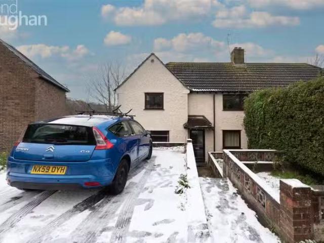For Rent! 1 BA 5 bedroom semi detached house for rent in Hills.