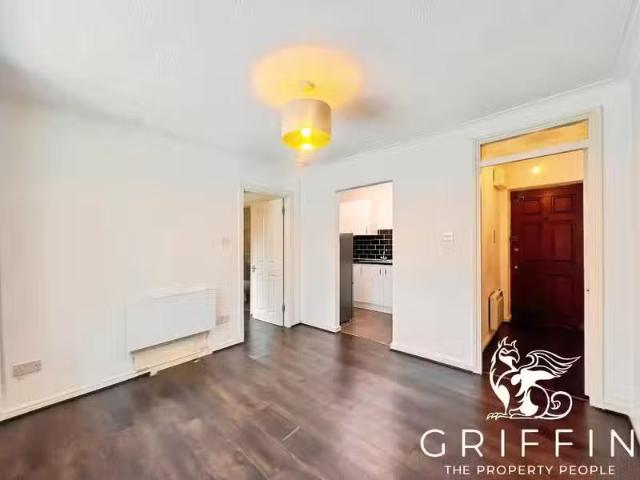 For Rent! 1 bed flat to rent in Brick Court, RM17, Grays