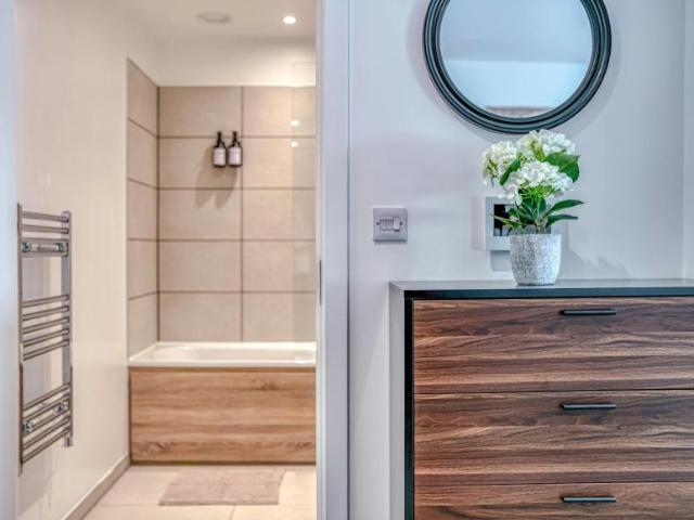 For Rent 1 Bedroom Apartment Eccles Eccles DS101511190