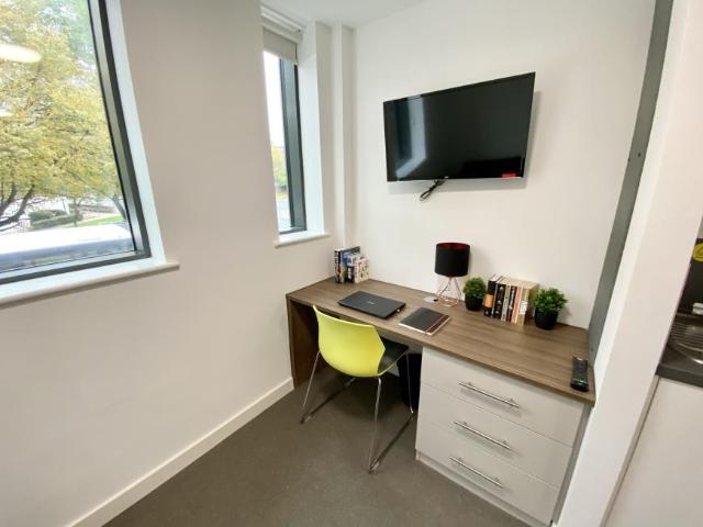 For Rent 1 Bedroom Apartment Five Ways West Midlands DS100085946