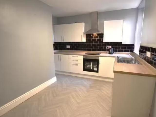 Nice 1 bedroom apartment for rent in Oaklands, Devonshire Plac.