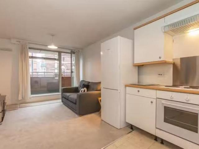 Rental! 1 bedroom apartment for rent in City Heights, Old Snow.