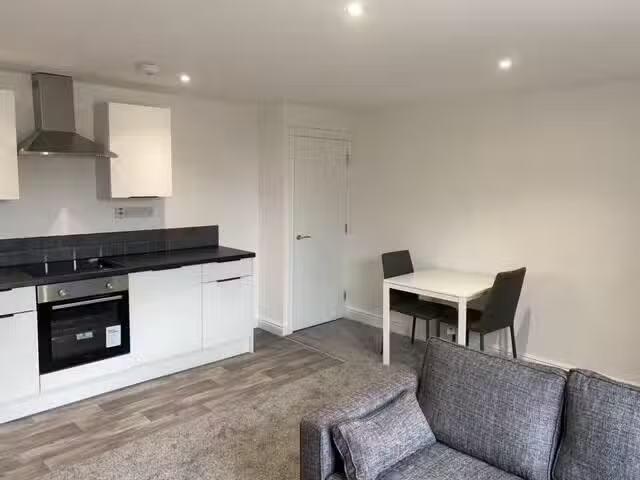 Unique 1 bedroom apartment for rent in Eldon Place, Bradford.