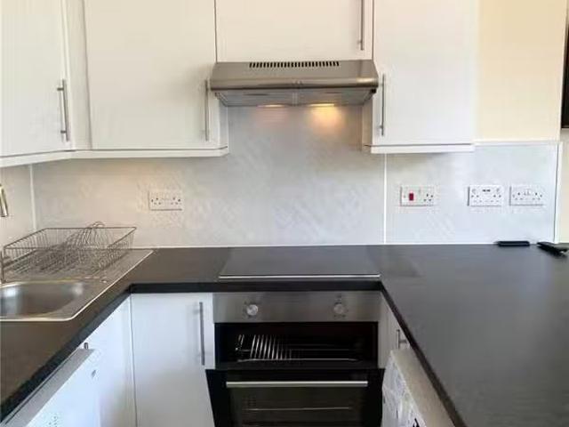 Rental! 1 bedroom apartment for rent in Hampton Road HFF, Redl.