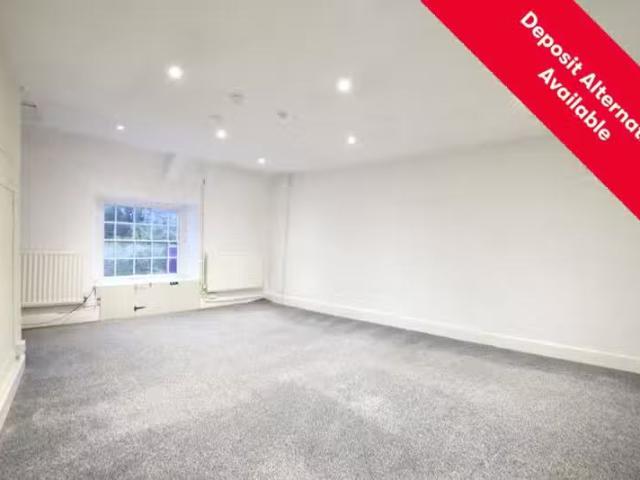 Deal! 1 bedroom apartment for rent in High Street, Winterbourn.