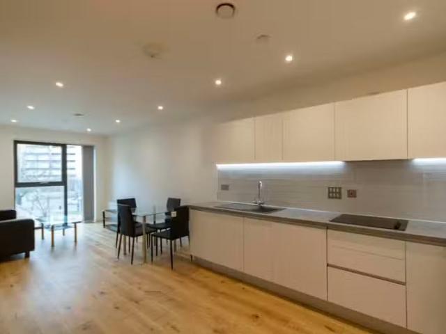 Cozy 1 bedroom apartment for rent in The Axium, Windmill Stree.