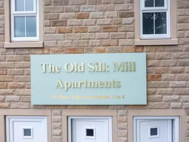 Charming 1 bedroom apartment for rent in The Old Silk Mill Apa.